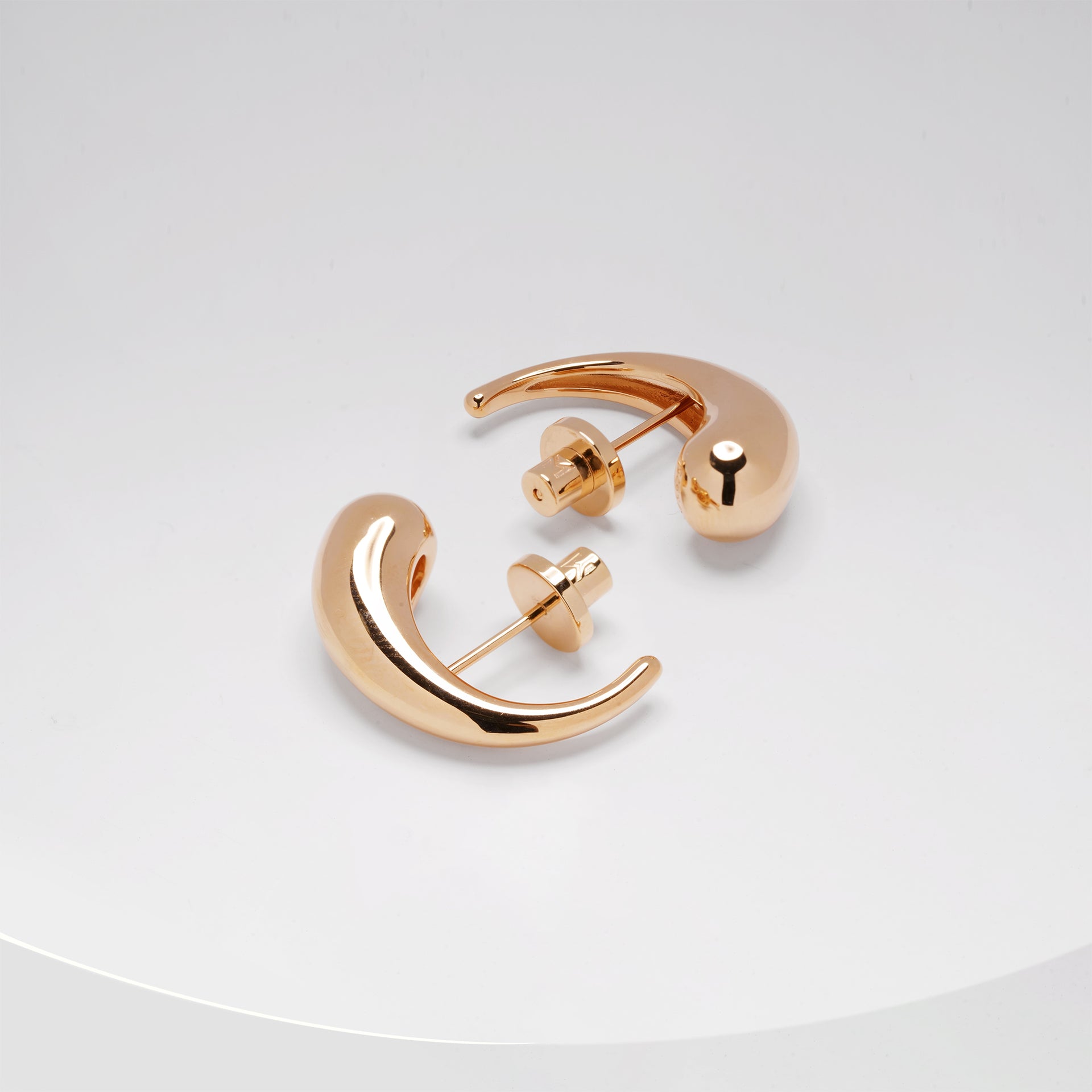 Abstract Curved Waterdrop Earrings – Meulien